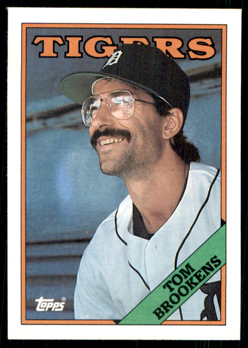 1988 Topps Tom Brookens #474 on Kronozio